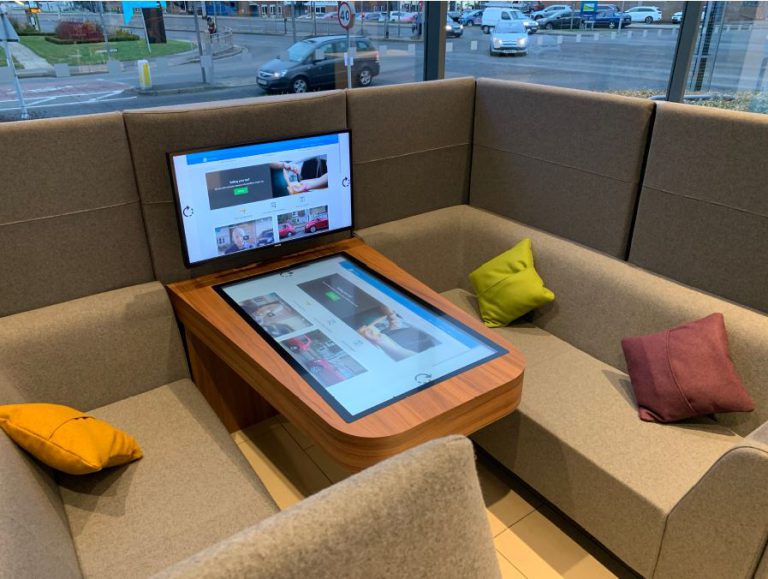 Car Store Digital Showroom – UXGlobal